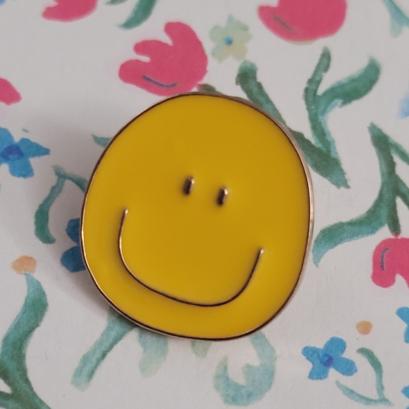 Source Unknown | Other | Smiley Face Enamel Pin | Poshmark